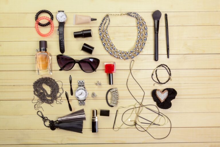 20 Jenis Barang Paling Laku di Online Shop, Mulai Jualan! - Ginee