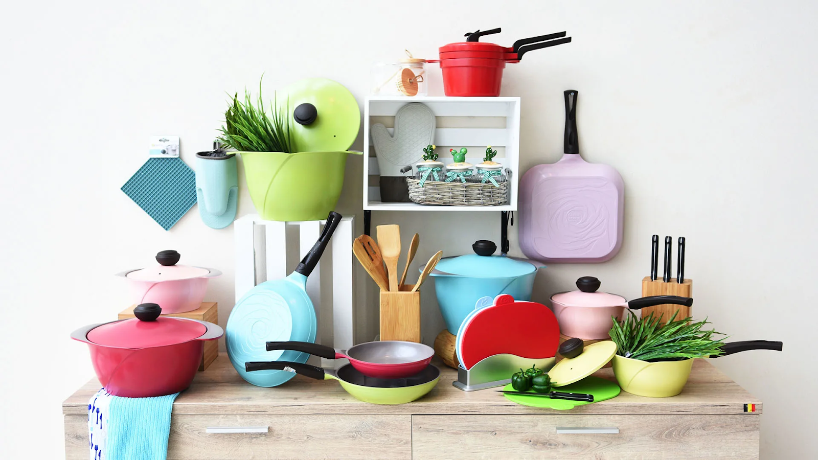 20 Jenis Barang Paling Laku di Online Shop, Mulai Jualan! - Ginee