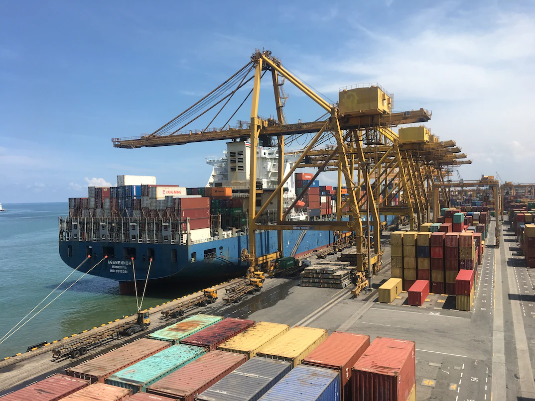 Perbedaan Freight Collected and Freight Paid, Ternyata Ini! - Ginee