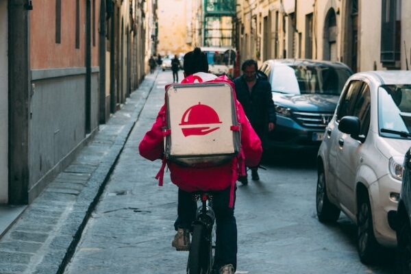 Apa itu Out for Delivery dalam Pengiriman? Ini Penjelasannya - Ginee